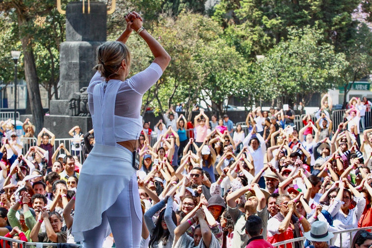 Maya Fiennes - Kundalini Yoga, Meditation and Mindfulness tips